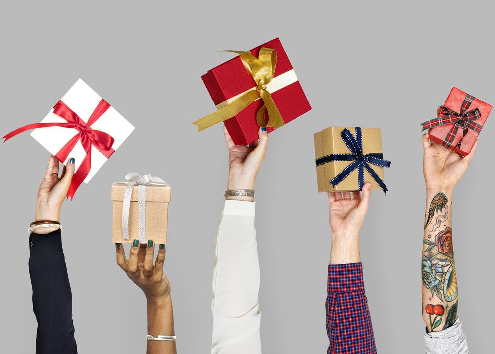 TINGKATKAN HUBUNGAN DENGAN KLIEN LEWAT CORPORATE GIFT – Tasty Snack ...