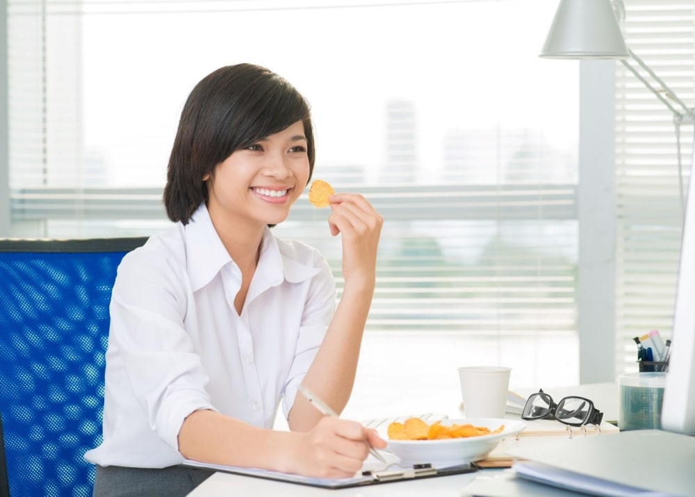 10 Ide Snack Praktis dan Enak untuk di Kantor, Cocok untuk Lembur ...